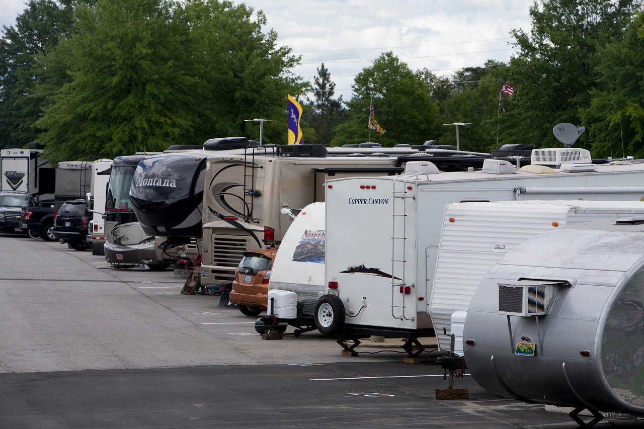 Hoover Met Complex Opens Its Modern RV Park For Residents Evacuating ...
