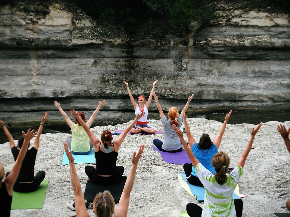 Yoga Buffs Take Practice To The Desert Within Canyonlands of Utah ...
